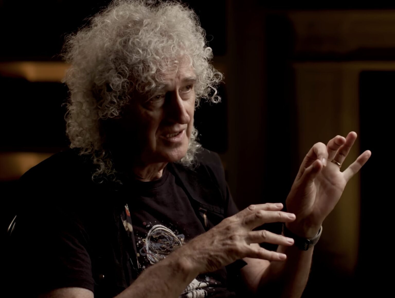 Brian May participa da série Tony Iommi - O Padrinho do Heavy Metal ...
